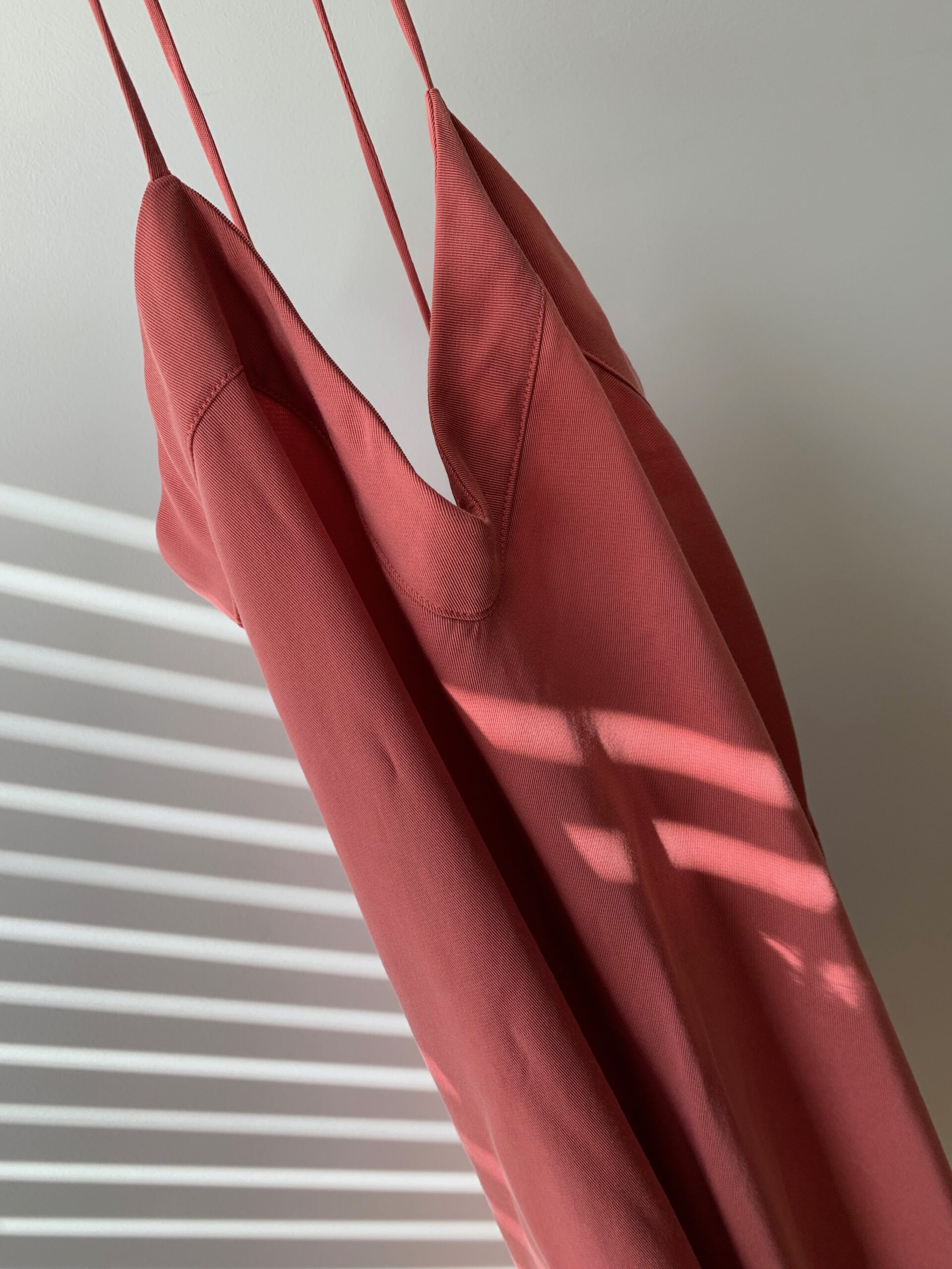 Patter Review: Paradise Patterns Smultron Dress – The Maker Studio